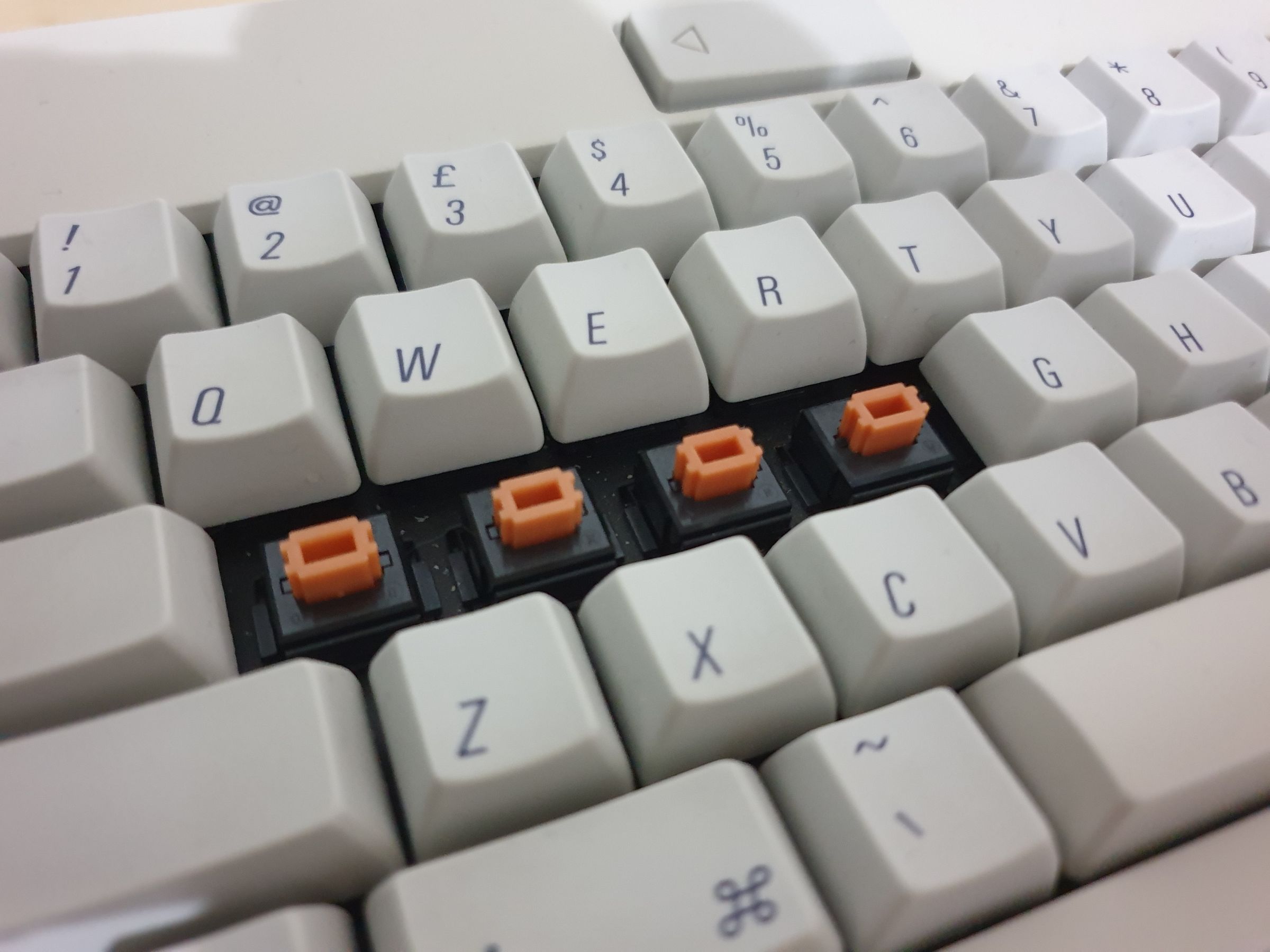 Apple Standard Keyboard (M0116)